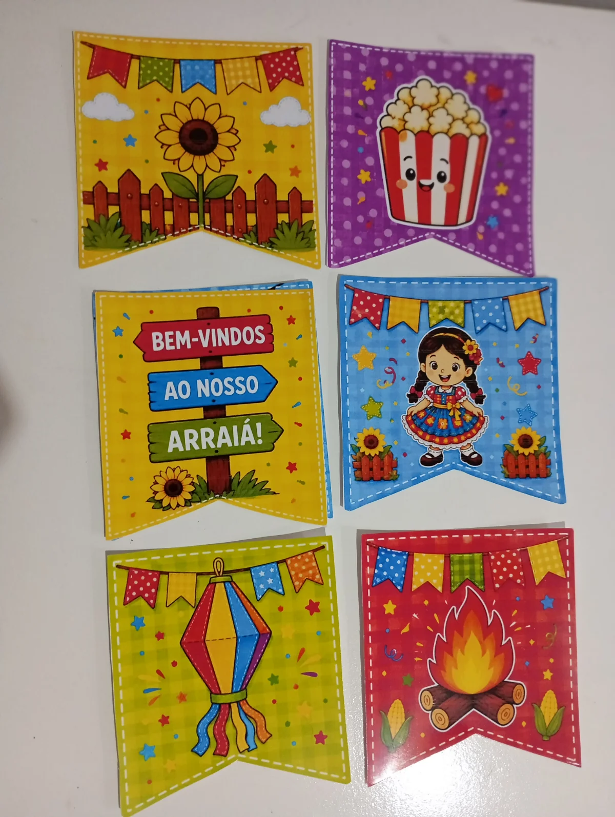 🎉🌽 Bandeirinhas Juninas Coloridas + Para Colorir🌽🎉 | Datas ...