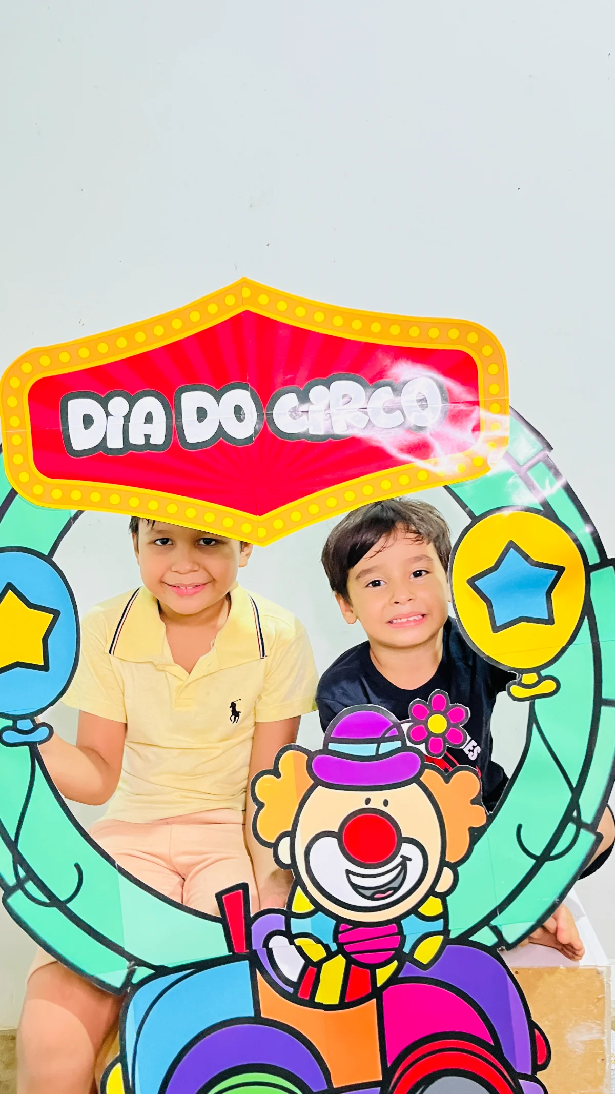Bambolê para Fotos – Dia do Circo 🎪 | Datas Comemorativas | Saber Didático